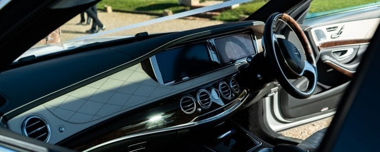 Luxury White Wedding Cars - Wedding Car hire - Wedding transport